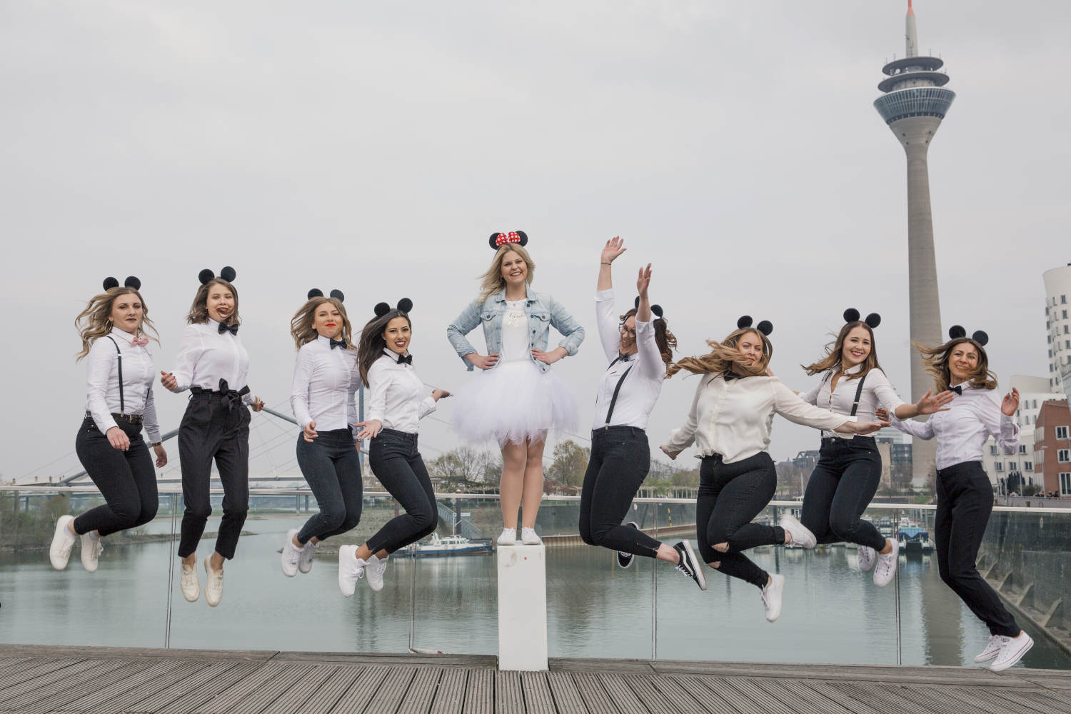 JGA Fotoshooting Düsseldorf Altstadt 🥳 oder Medienhafen ab 29€